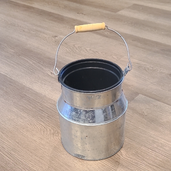 silver potting bucket | Other | Silver Metal Bucket With Black Drainage ...